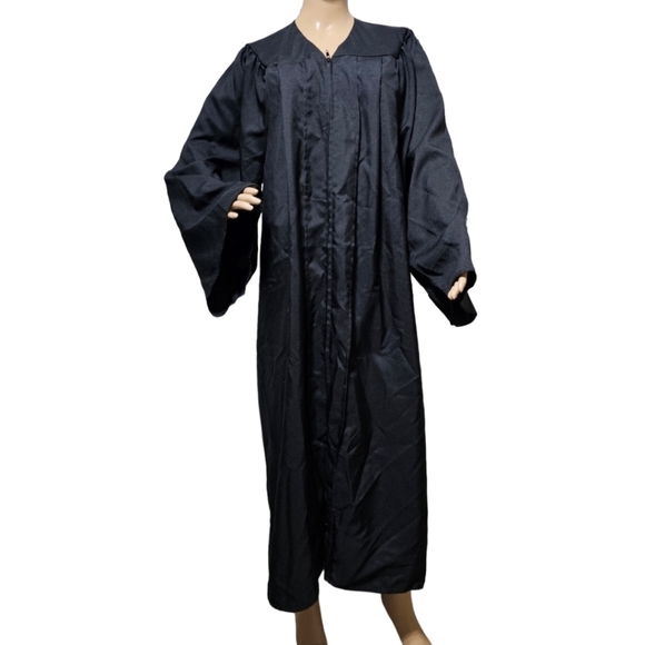 Graduation Mall | Other | Like New Unisex Black Graduation Gown | Poshmark